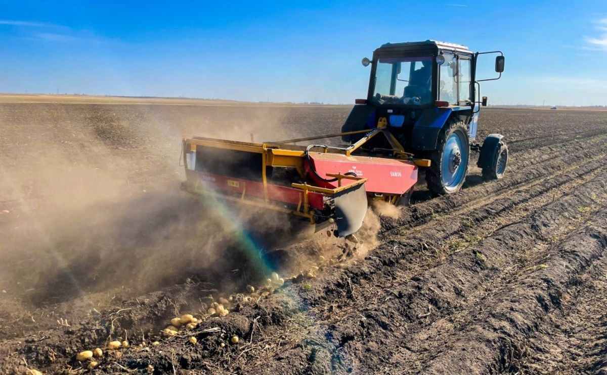 APH Group - Samon SA potato lifters | PotatoPro